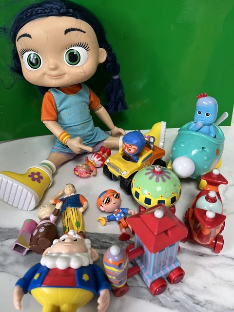 CBEEBIES FIGURE BUNDLE: Blippi , In The Night Garden, Wissper Talking ...
