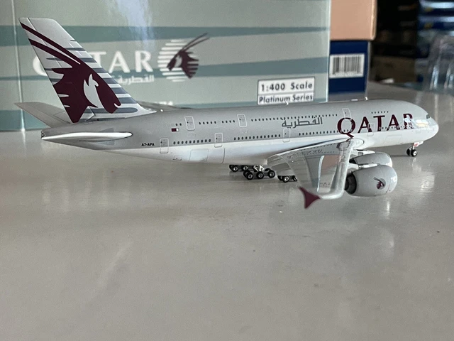 PHOENIX MODELS QATAR Airways Airbus A380-800 1:400 A7-APA PH410907 1a ...