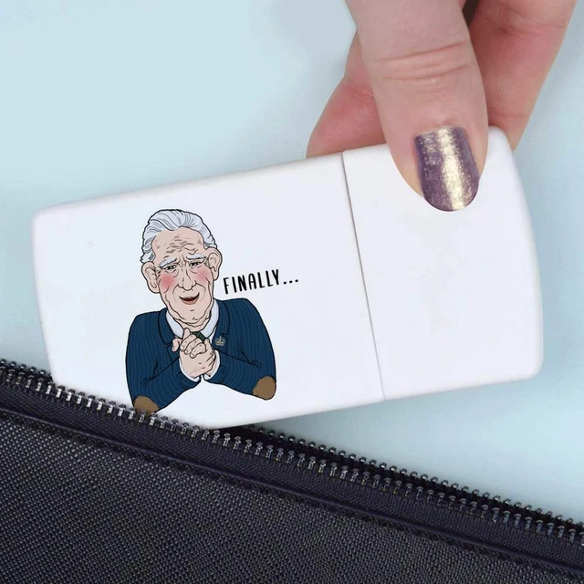 'FUNNY KING CHARLES III Caricature' Pill Box with Tablet Splitter ...