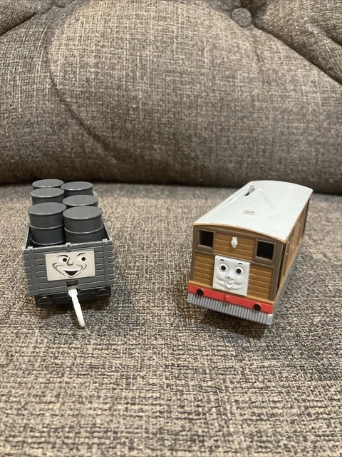 THOMAS & FRIENDS Trackmaster TOBY 2005 Motorized Engine Troublesome ...