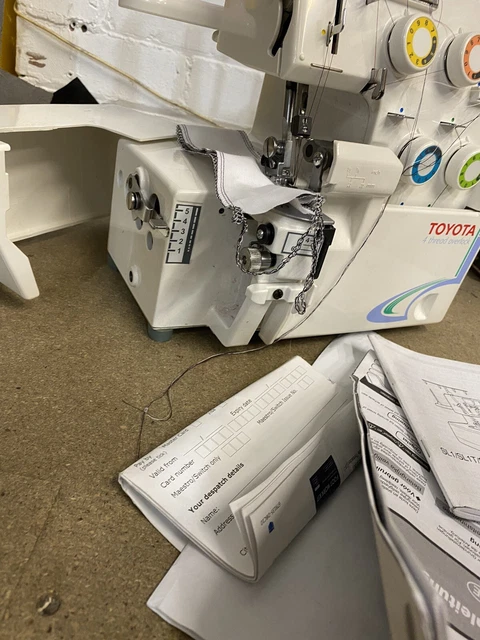 TOYOTA SL3304 OVERLOCKER 3/4 thread non-differential feed sewing ...