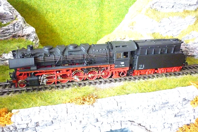 ROCO 43260 MODELLEISENBAHN Dampflok Öltender Schlepptenderlok BR 44 ...