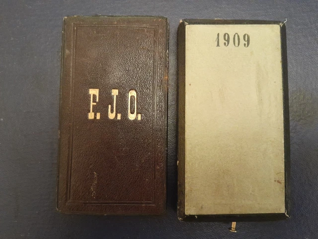 ORDEN ÖSTERREICH ETUI FJO Orden Ritterkreuz Gold ( BESCHÄDIGT ) EUR 115 ...