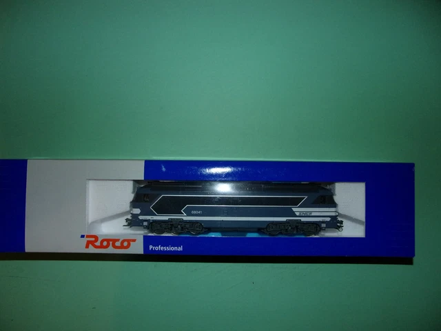 ROCO LOCOMOTIVE DIESEL A1AA1A BB68000 bleu 63487 DIGITAL SON NEUF et ...