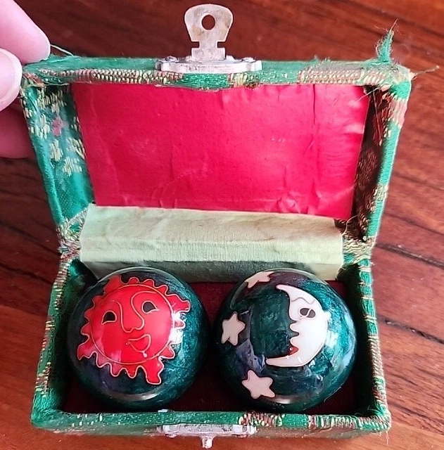 CHINESE HEALTH EXERCISE Stress Balls With Soothing Inside Chimes £4.73 ...