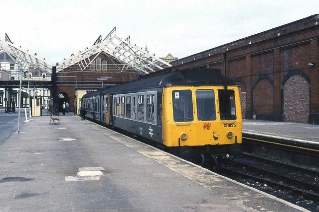 BRITISH RAIL 2 car DMU Llandudno 1990 Welsh Rail Photo £2.70 - PicClick UK