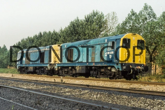 UK DIESEL TRAIN Railway Photograph Of Class 20 20075 Loco. Rm20-115 £1. ...