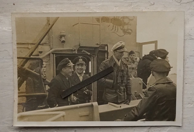 FOTO ALT WK2 Kriegsmarine Offiziere Wappen Logo Schiff Uniform Mütze ...