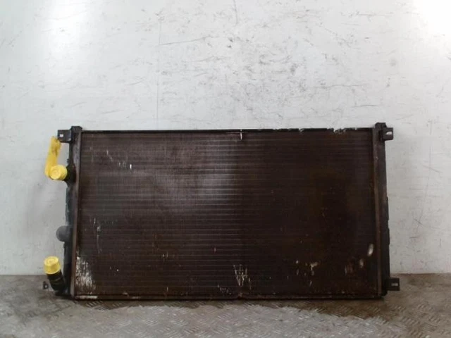 RADIATEUR EAU RENAULT MASTER 2 7701057119 EUR 50,00 - PicClick FR