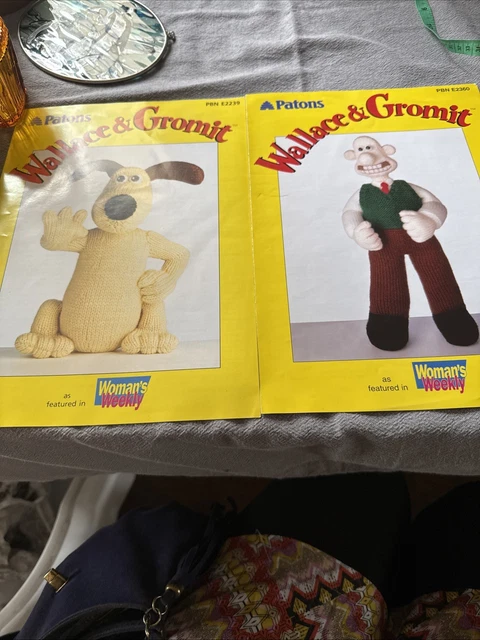 WALLACE AND GROMIT Knitting Pattern (Gromit) designed by Alan Dart £3. ...