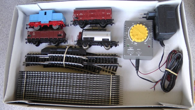 PIKO JUNIOR H0 Anlage Trafo Zug Lok Wagen Gleis Weiche Konvolut Modell ...