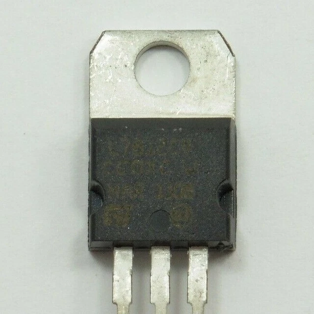 12V 1.5A POSITIVE Linear Voltage Regulator Transistor TO-220 Fix L7812CV EUR 2,45 - PicClick DE