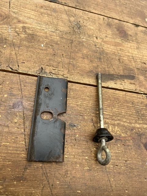 FORD CORTINA MK5 Spare Wheel Retaining Bolt And Battery Securing Plate ...