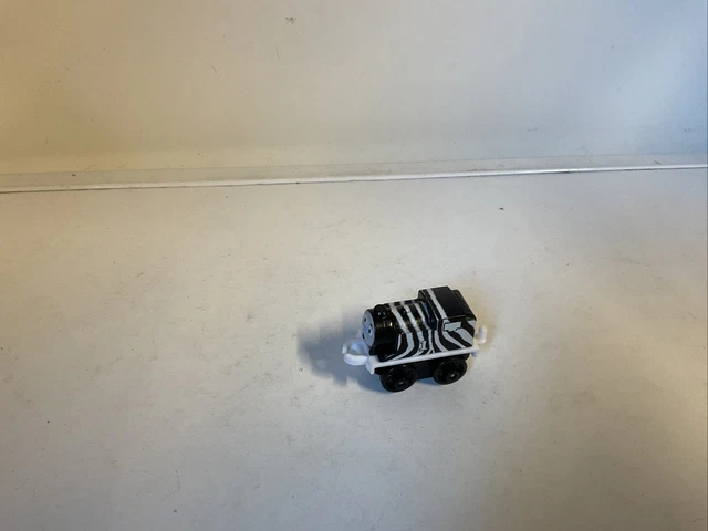 THOMAS MINIS TRAIN Thomas & Friends zebra thomas train 1 black & white ...
