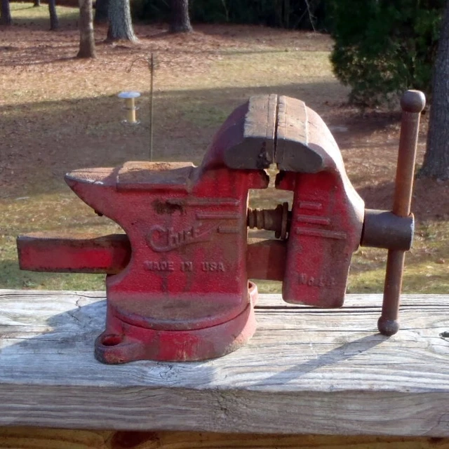 VINTAGE USA MADE CHIEF Red Adjustable/Swivel Table Mount No. L4 BENCH ...