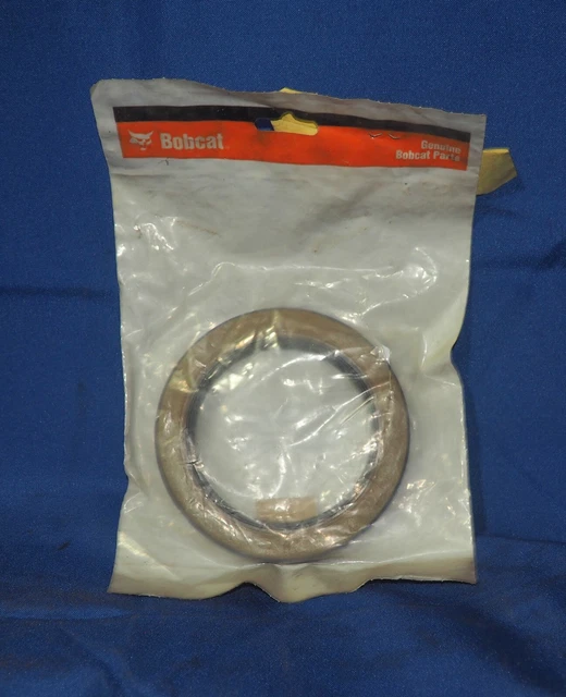 BOBCAT OIL SEAL 6671138 Genuine OEM NOS 863 873 883 S220 S250 S300 S630 ...