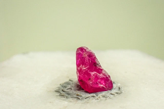2.5 CARAT BARINGO Ruby Facet Rough From Baringo Kenya. (BR015) $390.70 ...
