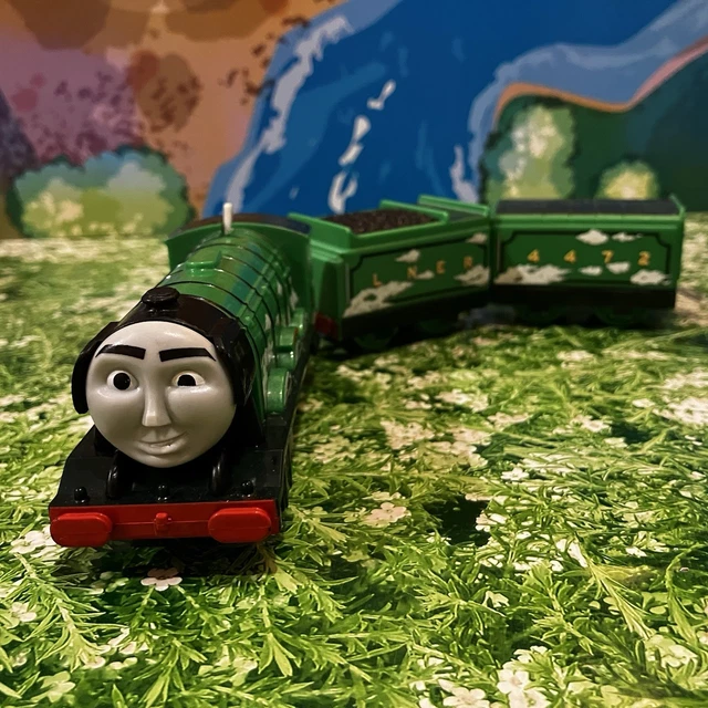 TRACKMASTER FLYING SCOTSMAN & TENDERS Thomas & Friends Motorised ...