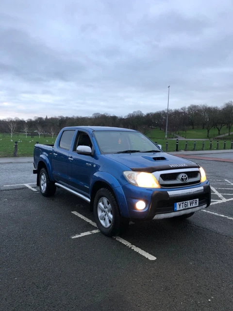 TOYOTA HILUX INVINCIBLE 3.0 D4D 4X4 Electric Blue Automatic New Mot ...