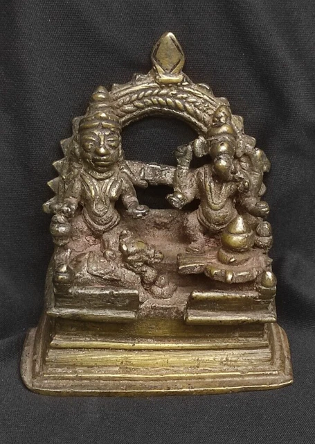 ANTIQUE INDIAN TRADITIONAL Hindu RItual Brass Tribal Shiva Family £105. ...