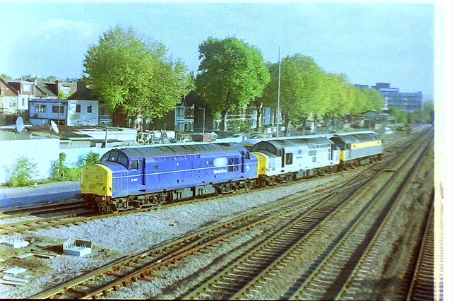 35MM RAILWAY COLOUR Negative Class 37 167, 37 800 and 47 366 at Acton £ ...