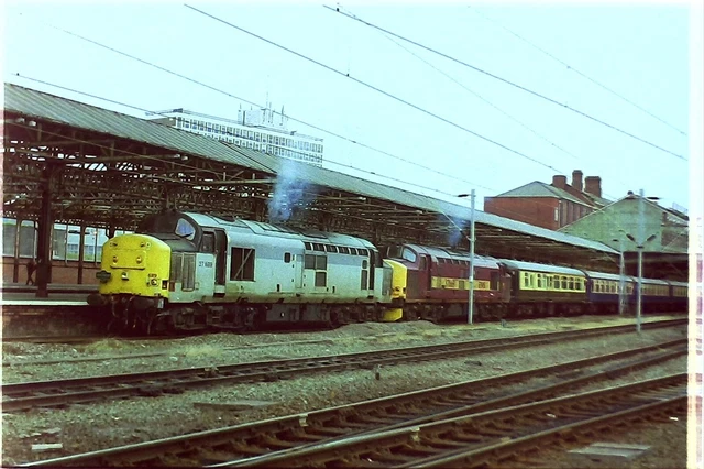 35MM RAILWAY COLOUR Negative Class 37 689 and 37 669 at Crewe £1.95 ...