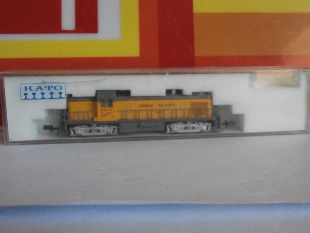 ECHELLE N US LOCOMOTIVE DIESEL UNION PACIFIC RS2 KATO Ref 176-4404 EUR ...