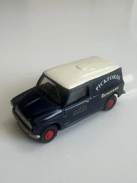 VINTAGE TRIANG SPOT On Morris Mini Van Pickfords Removers £17.99 ...