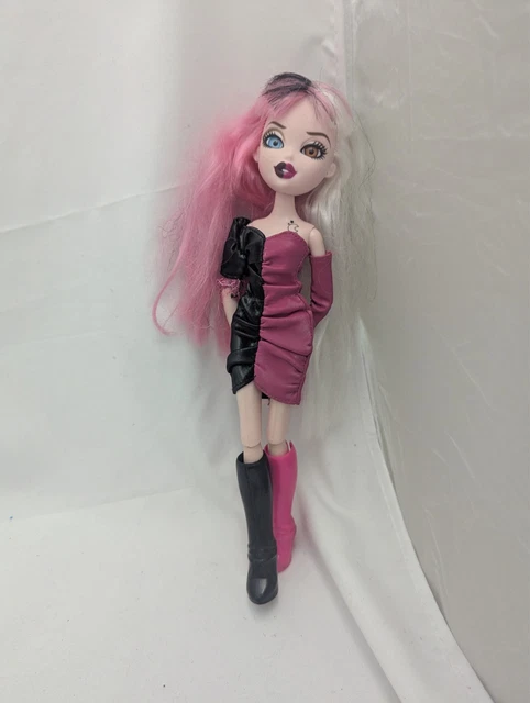 CLOETTA SPELLETTA BRATZ Bratzillaz Glam Gets Wicked Fashion Doll 2012 ...