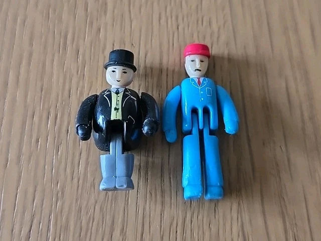 2 X THOMAS The Tank Engine Tomy Mini Figures Sir Topham Hat Workman ...