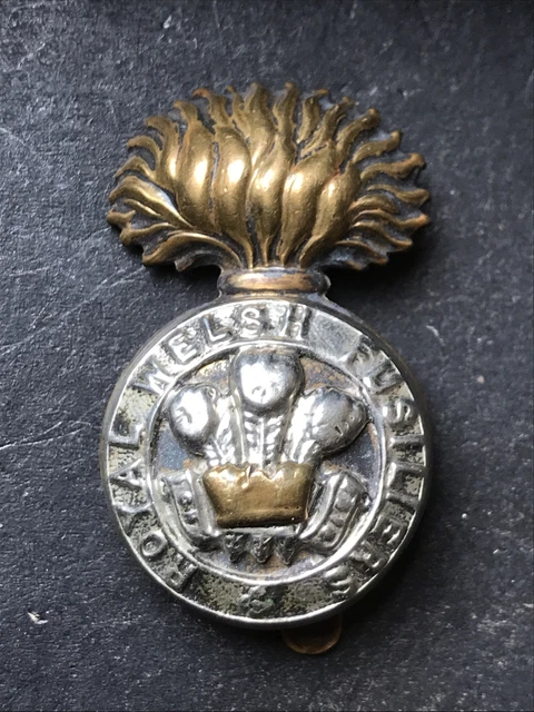 WELSH FUSILIERS ORIGINAL British Army Cap Badge First World War £18.00 ...
