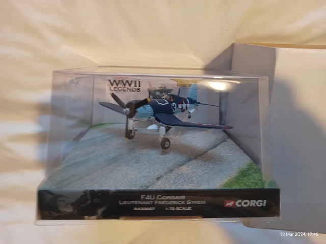 CORGI AVIATION ARCHIVE Vought F4U CORSAIR USN VF-17 Jolly Rogers Streig ...