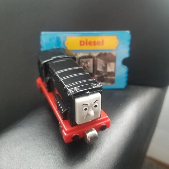 THOMAS & FRIENDS Train Tank Engine Diecast Metal Take n Play Along ...