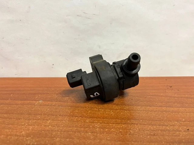 MERCEDES-BENZ S W221 2007 Petrol vacuum valve 0004703593 BEO1089 £75.59 ...