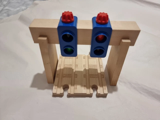 THOMAS THE TANK Engine & Friends OVER TRACK SIGNALS WOOD WOODEN ...