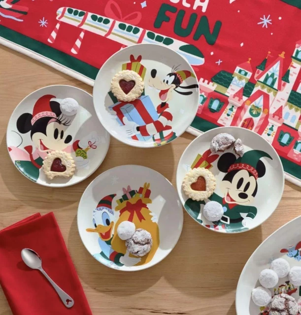 DISNEY STORE US Exclusive Mickey Mouse Holiday Plate Set with Table ...
