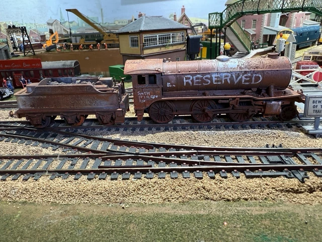 LNER STEAM LOCOMOTIVE Weathered Scrapyard LNER K3 Class Sidings ...