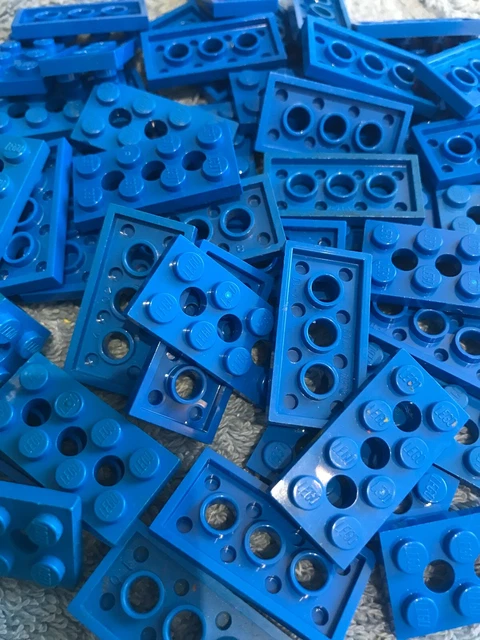 LEGO 10 X Technic Flat Plate / Brick 2 x 4 with 3 hole BLUE £1.89 ...