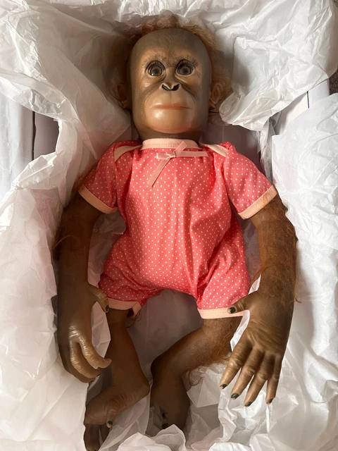 VINTAGE ASHTON DRAKE Galleries Annabelle's Hugs Orangutan Lifelike ...