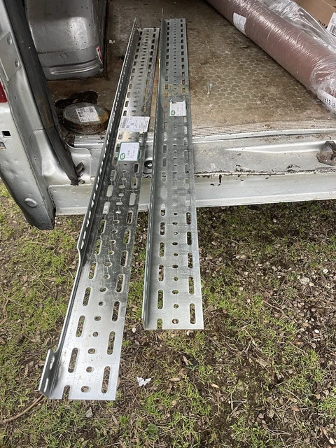 LAND ROVER MILITARY Defender 90/110/Wolf/ FFR Dexion Radio Racking £26. ...