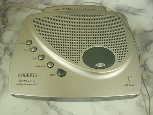 ROBERTS CLOCK RADIO CR9931 Time Capsule AM FM LW Radio Silver with MSF ...