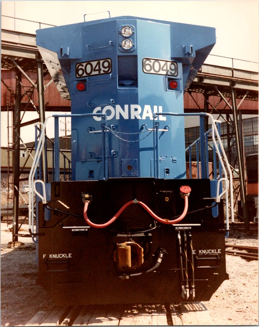 ORIGINAL CONRAIL RAILROAD Diesel 6049 Locomotive Train Engine Color ...