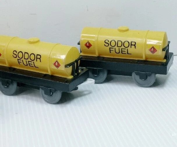VINTAGE TOMY TRACKMASTER Thomas And Friends Sodor Fuel Wagon Tanker Lot ...
