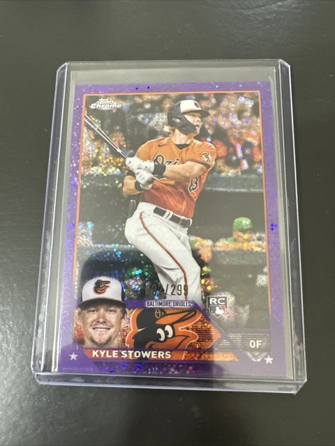 2023 TOPPS RIFRATTORE macchie viola cromato Kyle Stowers #002/299 ...