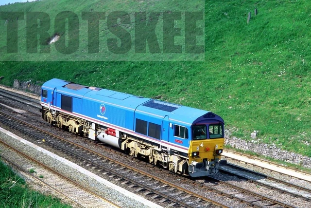 35MM SLIDE BR British Rail Diesel Loco Class 59 59201 1995 Original £4. ...