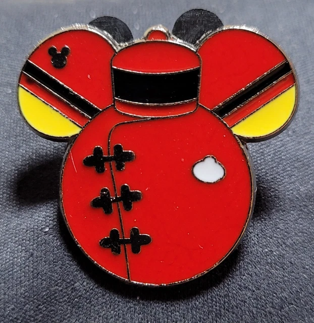 DISNEY TRADING PIN, Hidden Mickey, 5 of 5 Cast Member Costume, 2015 £8. ...