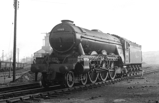 RAILWAY STEAM PHOTO : 60106 A3 'FLYING FOX' @ GRANTHAM 1961 (2) £3.99 ...