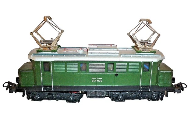 MÄRKLIN MODEL RAILWAY Electric Locomotive 3011 BR E44 039 DB H0 £69.48 ...