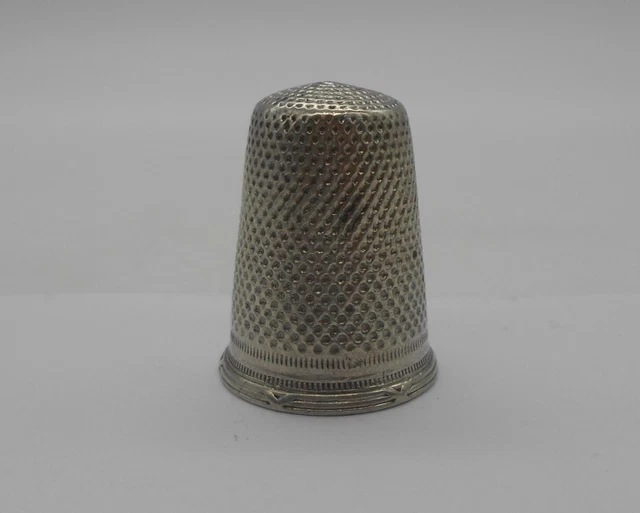 RAVISSANT DÉ A Coudre Modele Ruban Croisés En Argent Massif EUR 19,00 ...