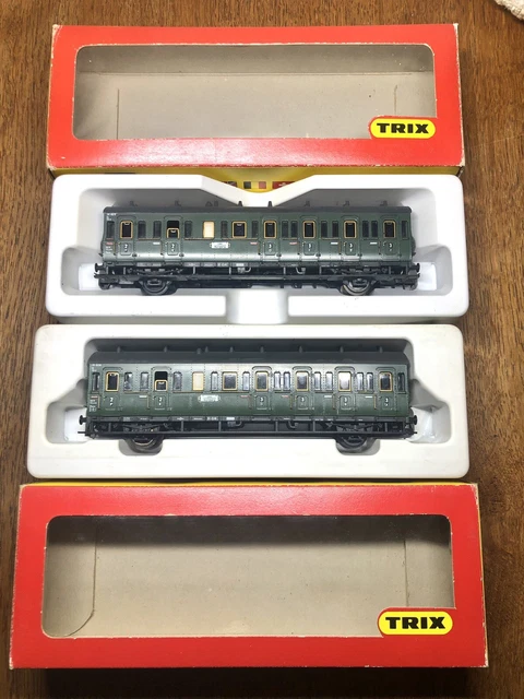 2 X TRIX 3758 DRG PERSONENWAGEN 3rd Class Coaches ULM NÜRNBERG - OO ...